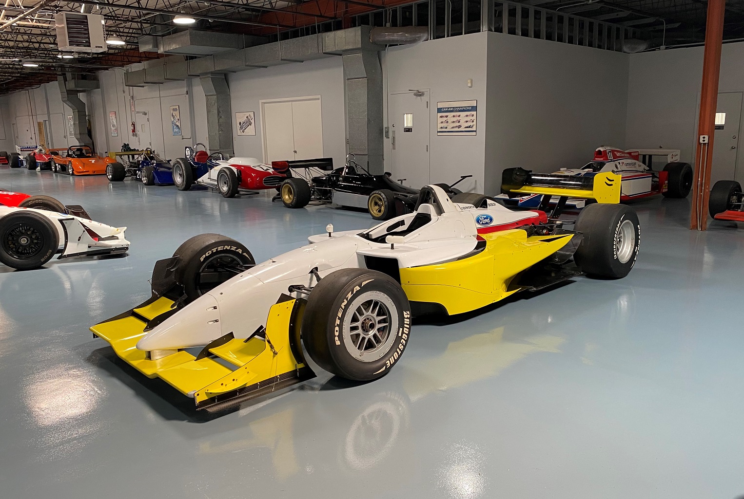 2003 Lola Champ Car HU04